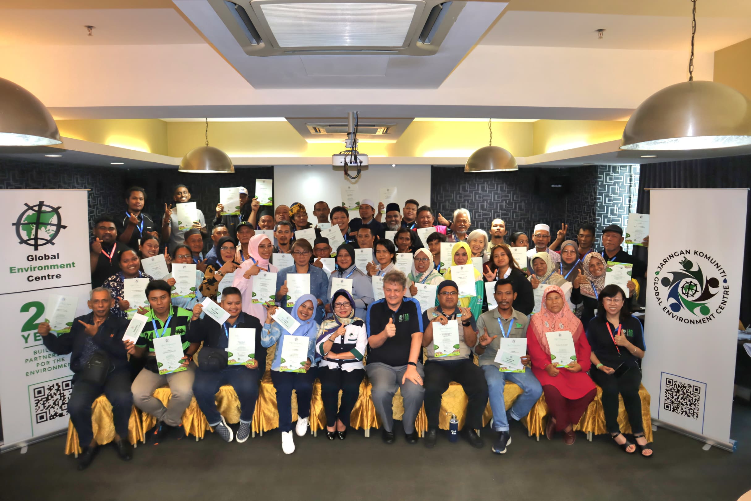 Peer-to_peer Learning : Forum Pembelajaran dan Kunjungan Jaringan Kerja ...